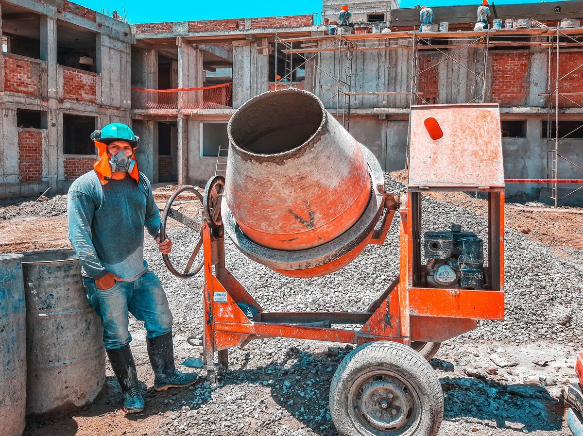 Welder Wages 2026: $32.85/Hour Average, Specialty Welders Hit $48 ...