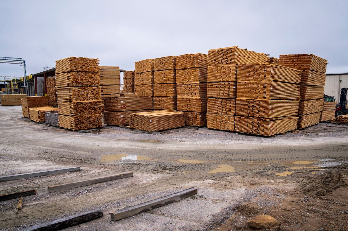 Lumber Price 2026: $487/MBF — Forecast & Buying Strategy | Buildermuse